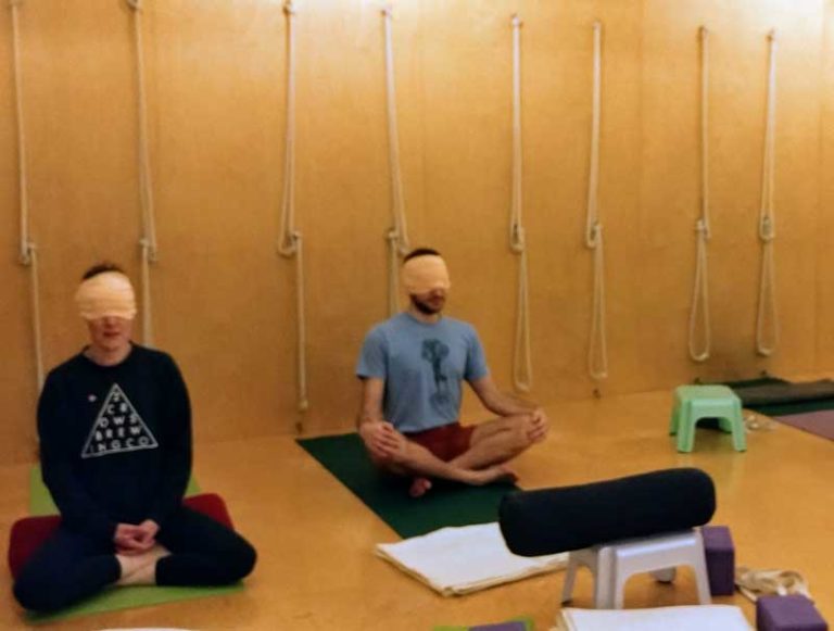 bandage-eye-wrap - B.K.S. Iyengar Yoga Association